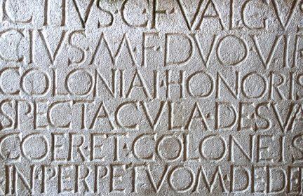 Lateinisches Alphabet: Ursprung und Geschichte | Superprof